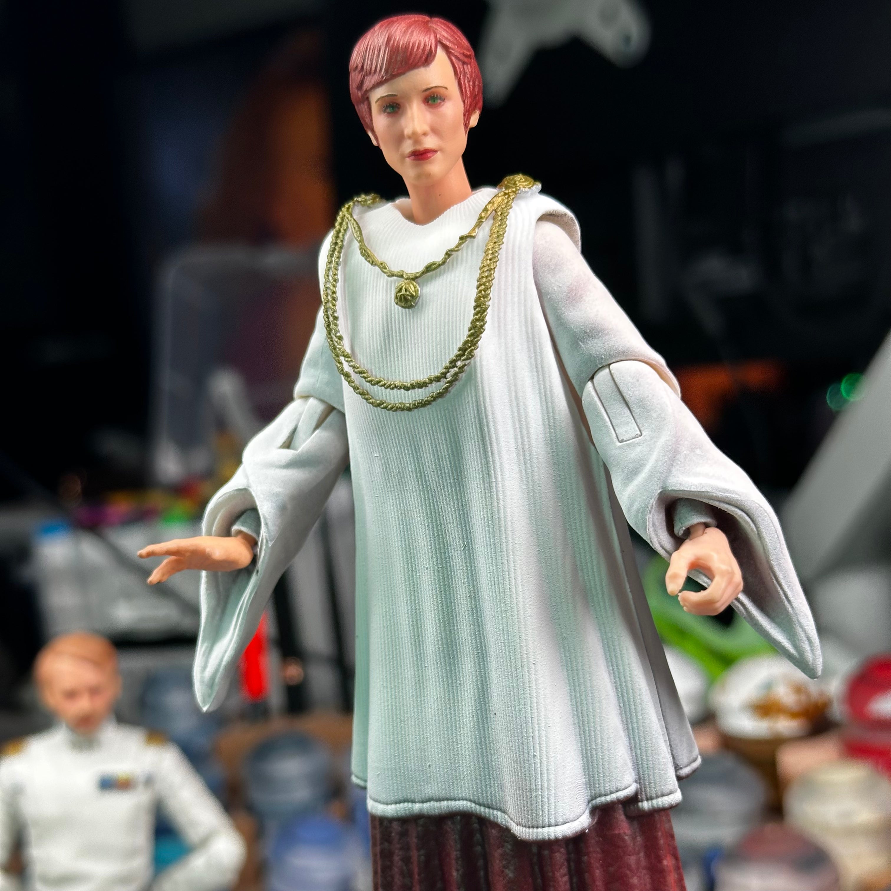 Rogue One Mon Mothma – Syndicate Customs